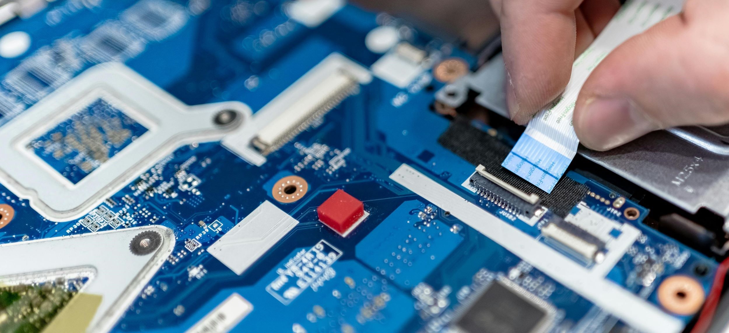 Laptop repair service by certified Microsoft Engineers in Ambernath ...